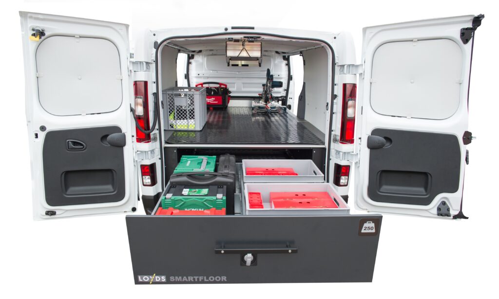 Verktygsinredning bil snickare mellanstor hantverkarbil - Loyds Webshop